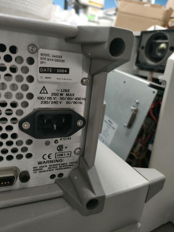 【嚴選議價】Agilent安捷倫E4425B信號發生器，250 kHz到3 GHz，ESG-AP系列，成色如圖，輕微使用 | 露天市集 | 全台最大的網路購物市集