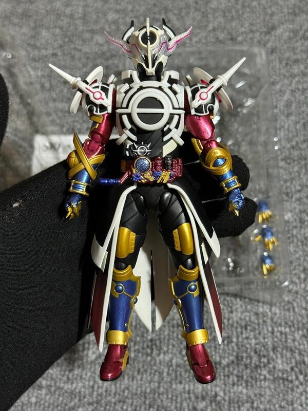 『浮世萬象』現貨萬代日版魂限定 SHF 假面騎士創騎 Build Evol E總 黑洞形態拆擺成色盒 | 露天市集 | 全台最大的網路購物市集