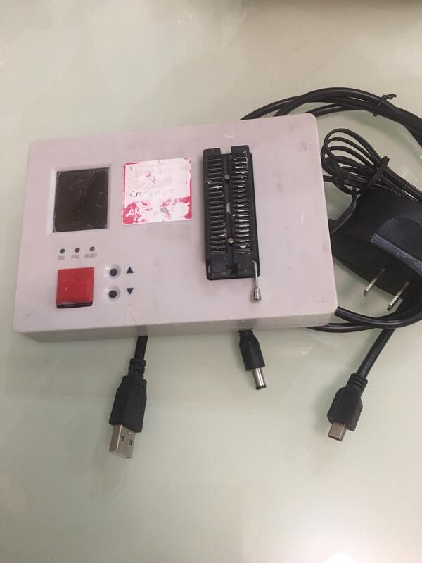 限時下殺中微燒錄器 CMS-WRITER8 可贈送部分IC 實物如圖所示，所 | 露天市集 | 全台最大的網路購物市集