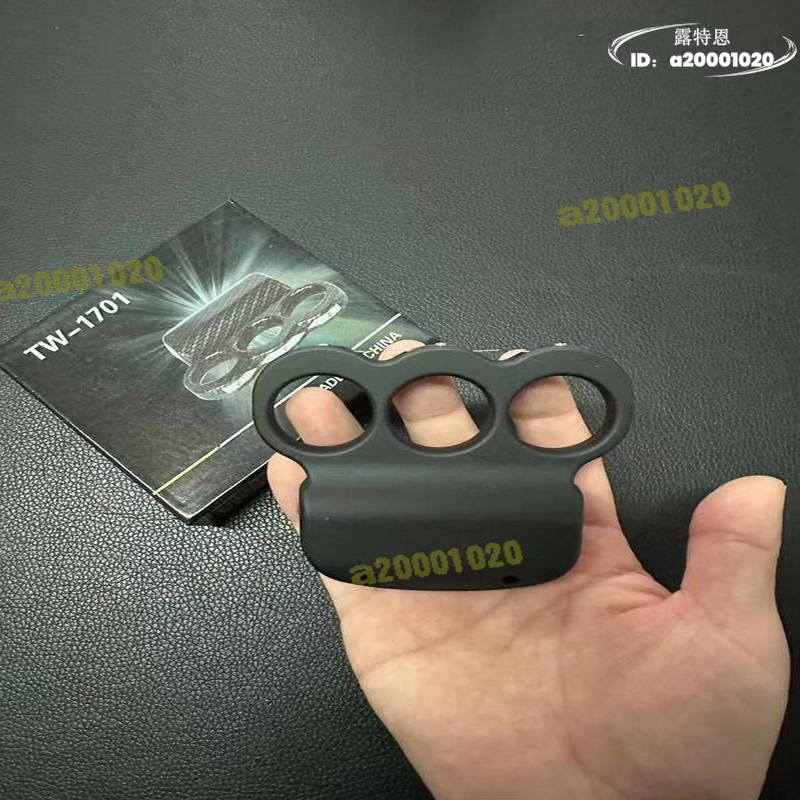 【快速出貨】【戶外防身】電擊 防身武器 防狼棍 防狼 防身 防狼棒 鎮壓 鎮暴 安保必備TW-1701 | 露天市集 | 全台最大的網路購物市集