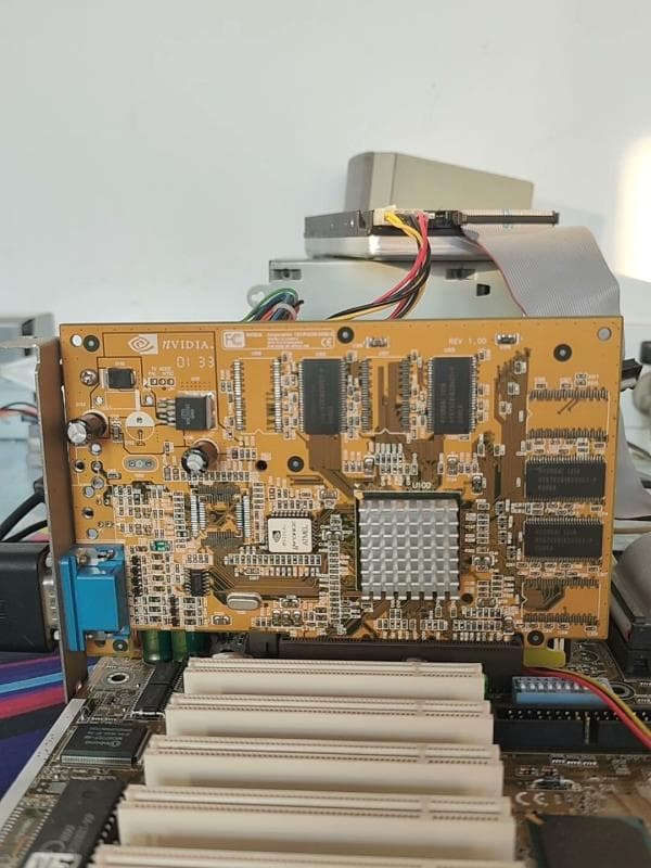 小超人 NVIDIA GeForce2 MX200 64M | 露天市集 | 全台最大的網路購物市集