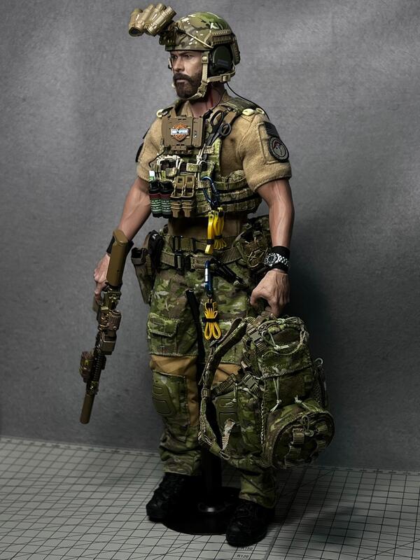 【滿滿】1/6兵人模型 SS HT無考證雷叔CAG MC迷彩三角洲 頭雕是HT雷神，植胡了，植發被我剪的失敗。戴頭盔或 | 露天市集 | 全台最大的網路購物市集