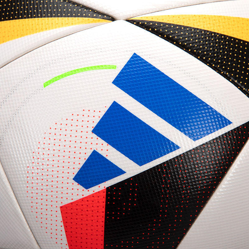 Adidas阿迪達斯5號球足球2024夏季新款運動比賽訓練用足球IN9365 | 露天市集 | 全台最大的網路購物市集