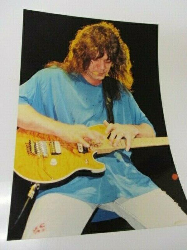 復古原裝 坦率搖滾樂團 寫真板 範海倫 埃迪 #2b | PChomeUSA 海外代購