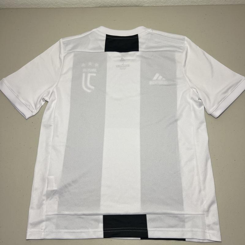 尤文圖斯 主場球衣 愛迪達足球全新附吊牌 jeep 尺寸 l 青少年/rn# 88387 ca#40312 | PChomeUSA 海外代購