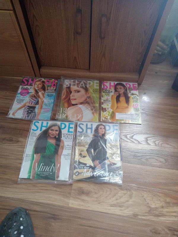 shape mag. 2018全新 和未分子, 曼迪摩爾, 左伊 米切爾,凱特 瑪拉,貝拉 | PChomeUSA 海外代購