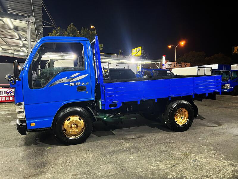 2009年 ISUZU 4期 ELF 一路發 10呎半 150P 實跑21萬 10.5尺中古二手貨車 3噸半貨車 | 露天市集 | 全台最大的網路購物市集