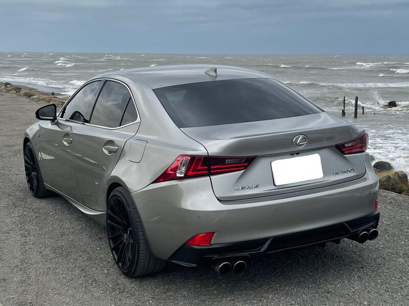 2015 IS200T F-Sport | 露天市集 | 全台最大的網路購物市集