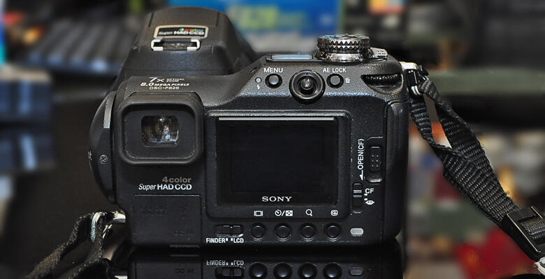 SONY DSC-F828 高彩度，大焦段 數位類單眼相機 福利品 外觀功能極佳 完整全配備,如圖示 | 露天市集 | 全台最大的網路購物市集