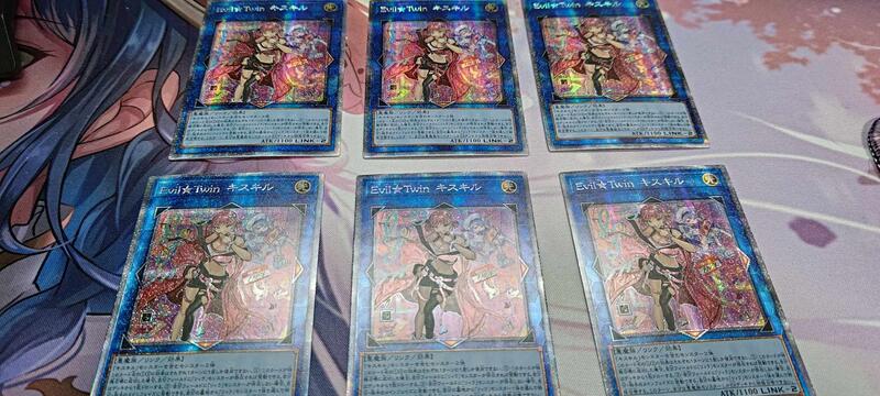 【冰馨】同人卡 Evil★Twin (白鑽)=SLF1-JP084 DBGI-JP016金鑽 QCAC-JP067 異圖 | 露天市集 | 全台最大的網路購物市集