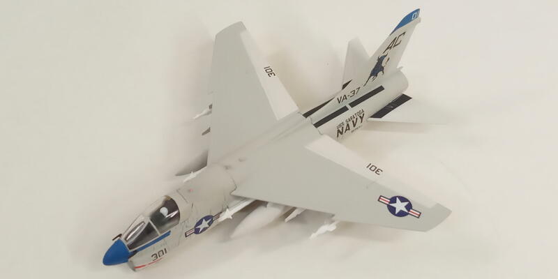 [中古良品] 1/100 Air Fighters Collection_美國海軍 A-7E 攻擊機 1980 | 露天市集 | 全台最大的 ...