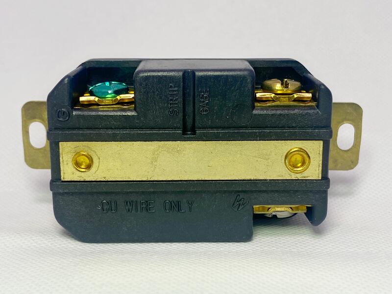 嶸光 LK-2331F NEMA L5-30R APC 飛瑞 UPS 3000VA 30A 110V 美規防脫落 插座 | 露天市集 | 全台 ...