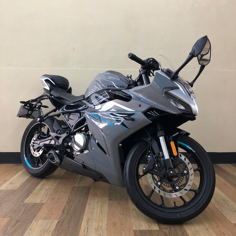 【售】仿賽 新車 2022 CFMOTO 春風 250SR ABS 48期零利率飛翔重車{三民店} | 露天市集 | 全台最大的網路購物市集