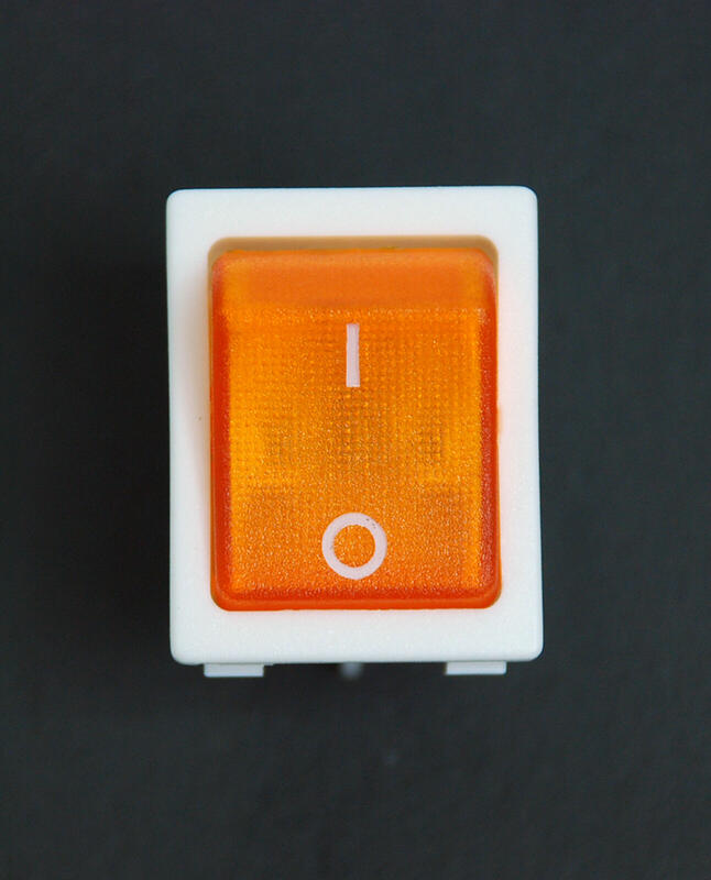 EVEREL 32x25mm 洛克開關 開關 翹板開關 SX82 Rocker Switch 4P 16A On-Off | 露天市集 | 全 ...