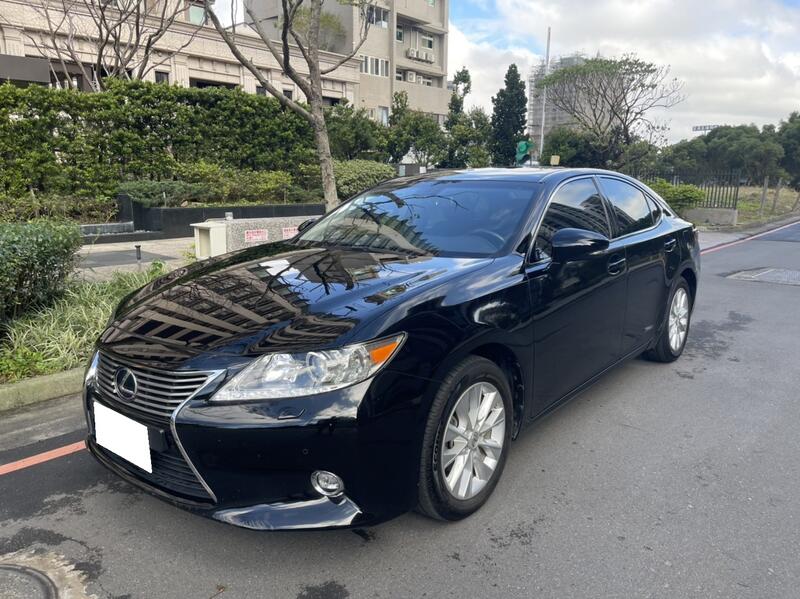 2015 ES300H 油電省油大房車 大空間舒適沙發 載全家人出遊剛剛好 提供第三方認證LIN | 露天市集 | 全台最大的網路購物市集