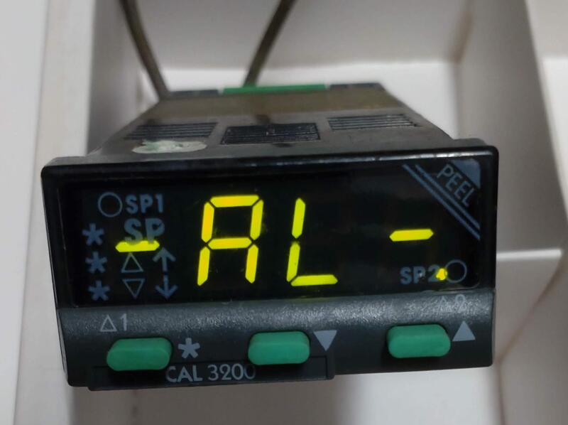 🌞二手 CAL CONTROLS #3200 CAL3200 PID 溫度控制器 LED -200 +1800 °C | 露天市集 | 全台最 ...