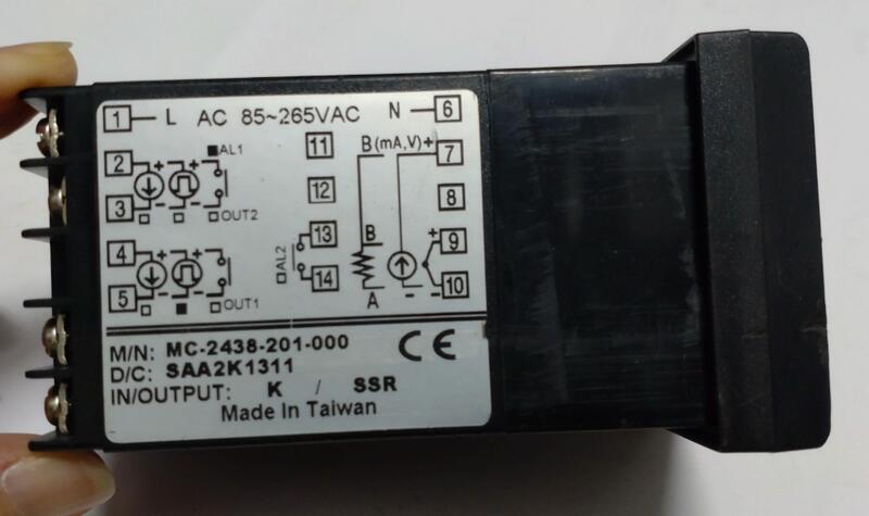 🌞二手現貨保固MAXTHERMO極大MC-2438-201-000-UA溫控器 入K 出SSR 微電腦PID溫度控制器 | 露天市集 | 全台最大的網路購物市集