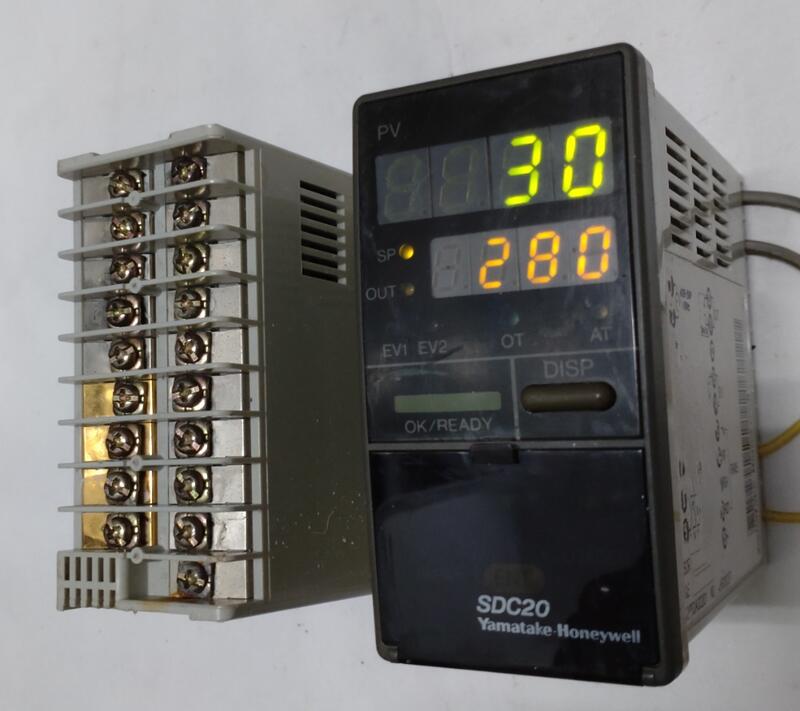 🌞二手C200DA00201 C206DA00201 C206DA00001溫控器YAMATAKE山武SDC20現貨 | 露天市集 | 全台最 ...