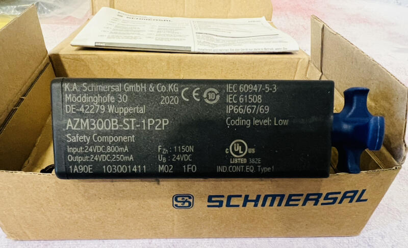 全新 施邁賽 SCHMERSAL AZM300B-ST-1P2P 電磁安全鎖 安全繼電器 | 露天市集 | 全台最大的網路購物市集