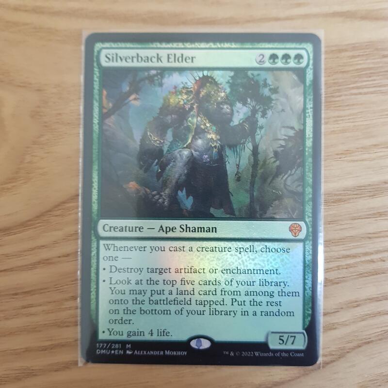 協槓-MTG-DMU 多明納里亞：眾志成城-Silverback Elder 銀背猿長老-英-普閃 | 露天市集 | 全台最大的網路購物市集