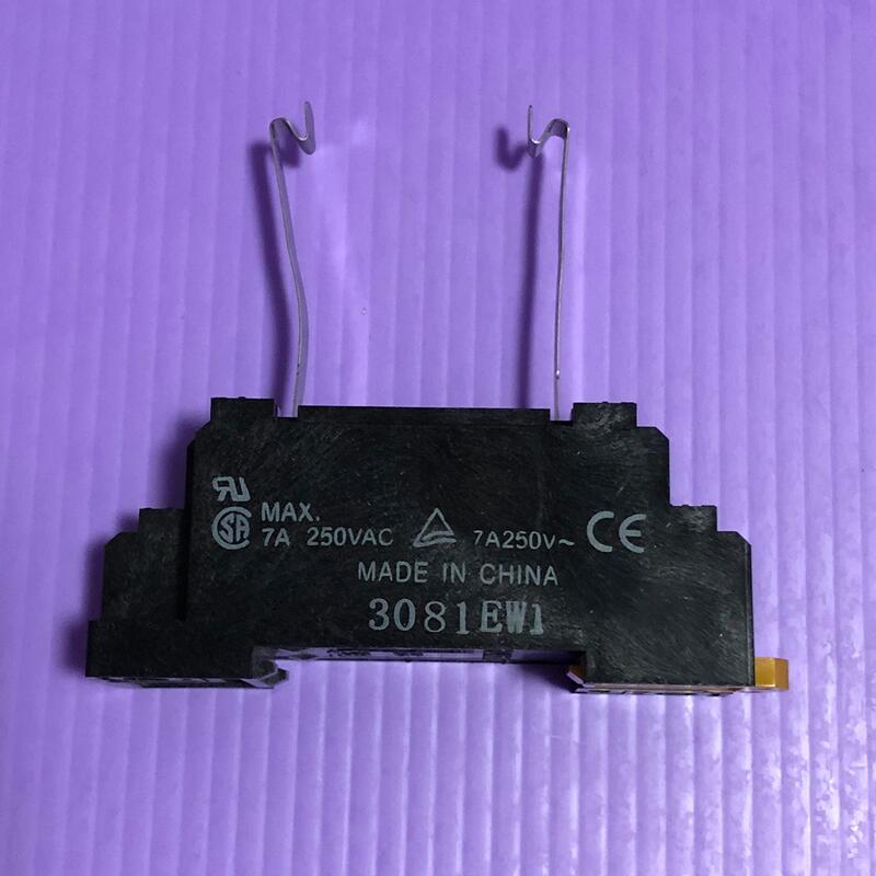 OMRON PYF08A-E / SYE SYF-08A / IDEC SM2S-05D 繼電器座 | 露天市集 | 全台最大的網路購物市集