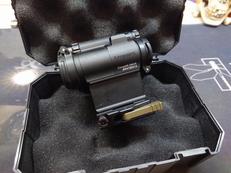 【現貨供應】悍武 復刻Comp M5 內紅點 非EG 沼澤鹿 製作 | 露天市集 | 全台最大的網路購物市集