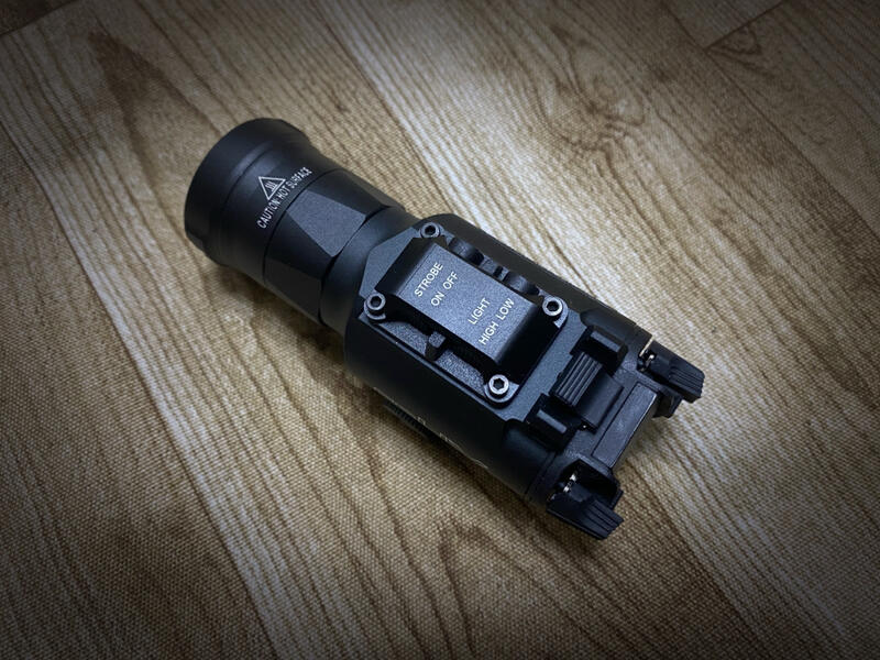 《All in airsoft》Sotac SF風格 xh35戰術槍燈 | 露天市集 | 全台最大的網路購物市集
